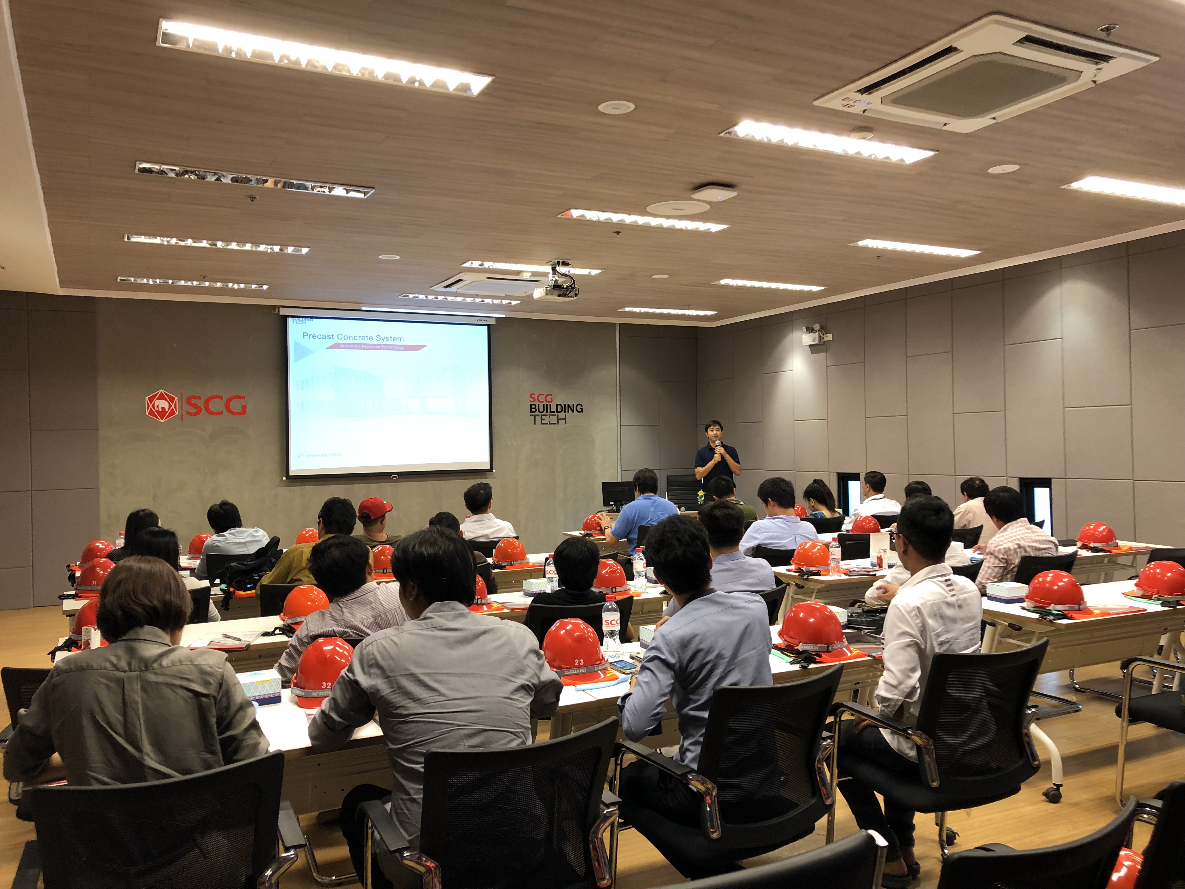 ยกระดับการก่อสร้าง ด้วยเทคโนโลยี SCG Precast - Ploy by BUILK ระบบ CRM